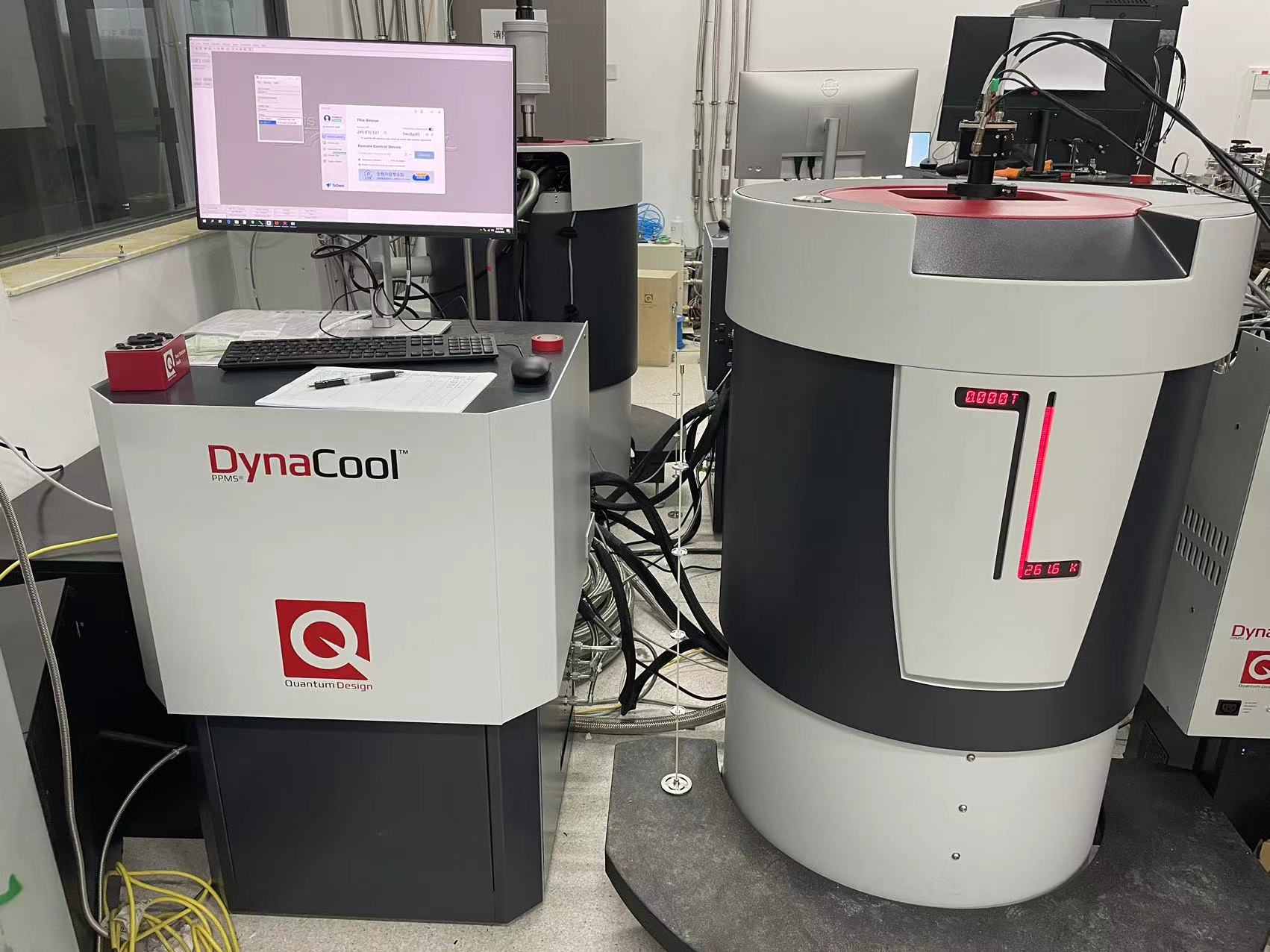 综合物性测量系统（14T-PPMS）-重庆大学量子材料与器件研究中心